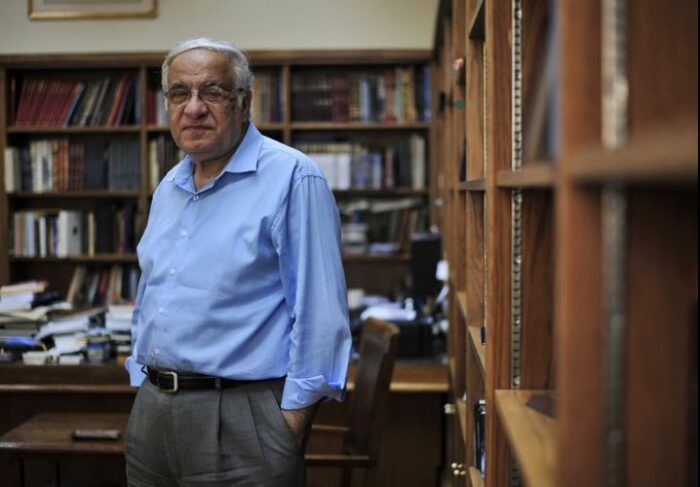 Διονύσης Σιμόπουλος: Πάντα να κοιτάζετε ψηλά - CulturePoint.gr