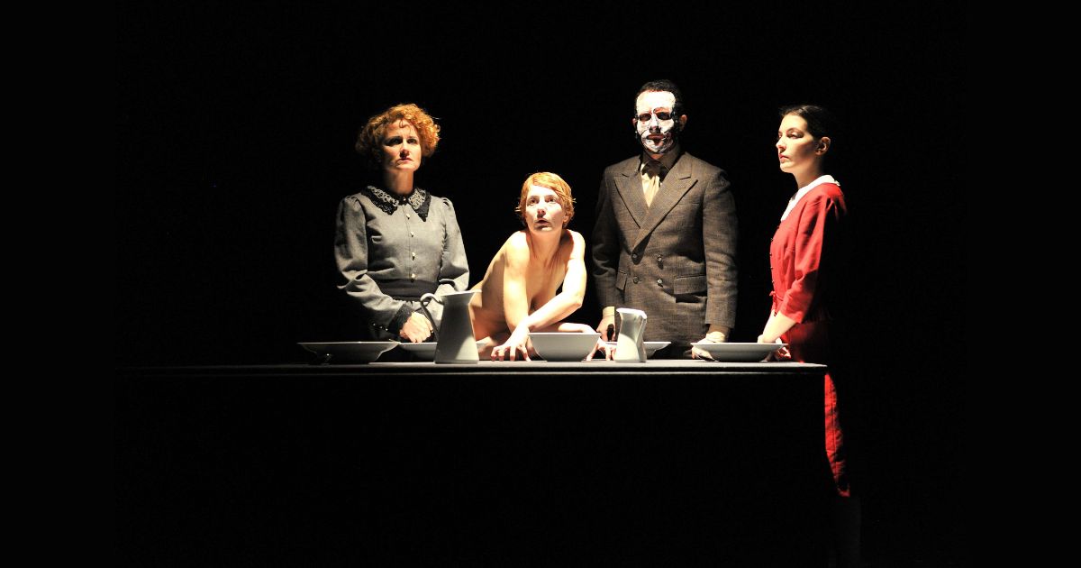 ΜΕΤΑΜΟΡΦΩΣΗ του Φραντς Κάφκα στο Θέατρο OLVIO - CulturePoint.gr